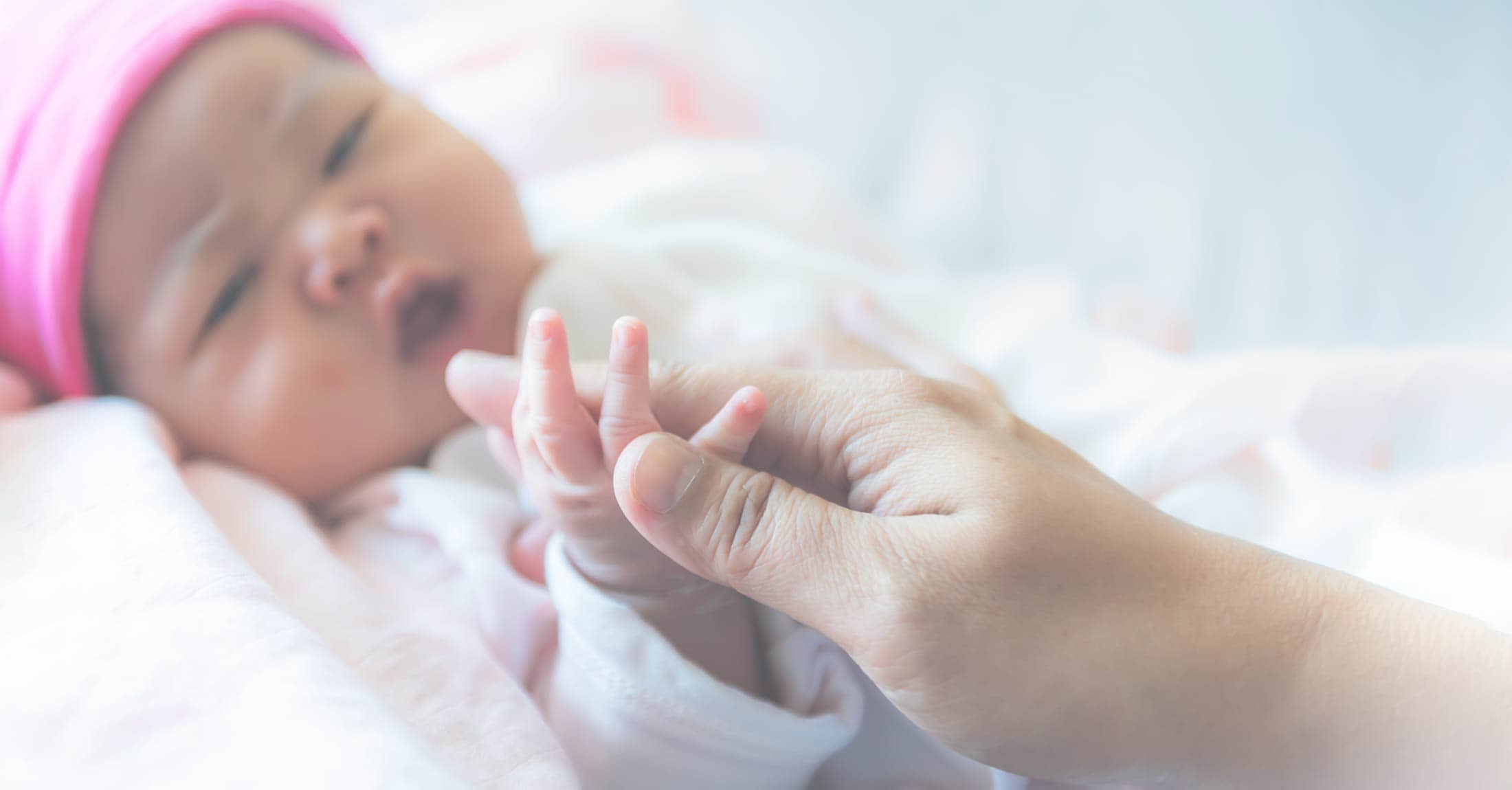 Your 1-Week Old Baby's Milestones | Newborn Development